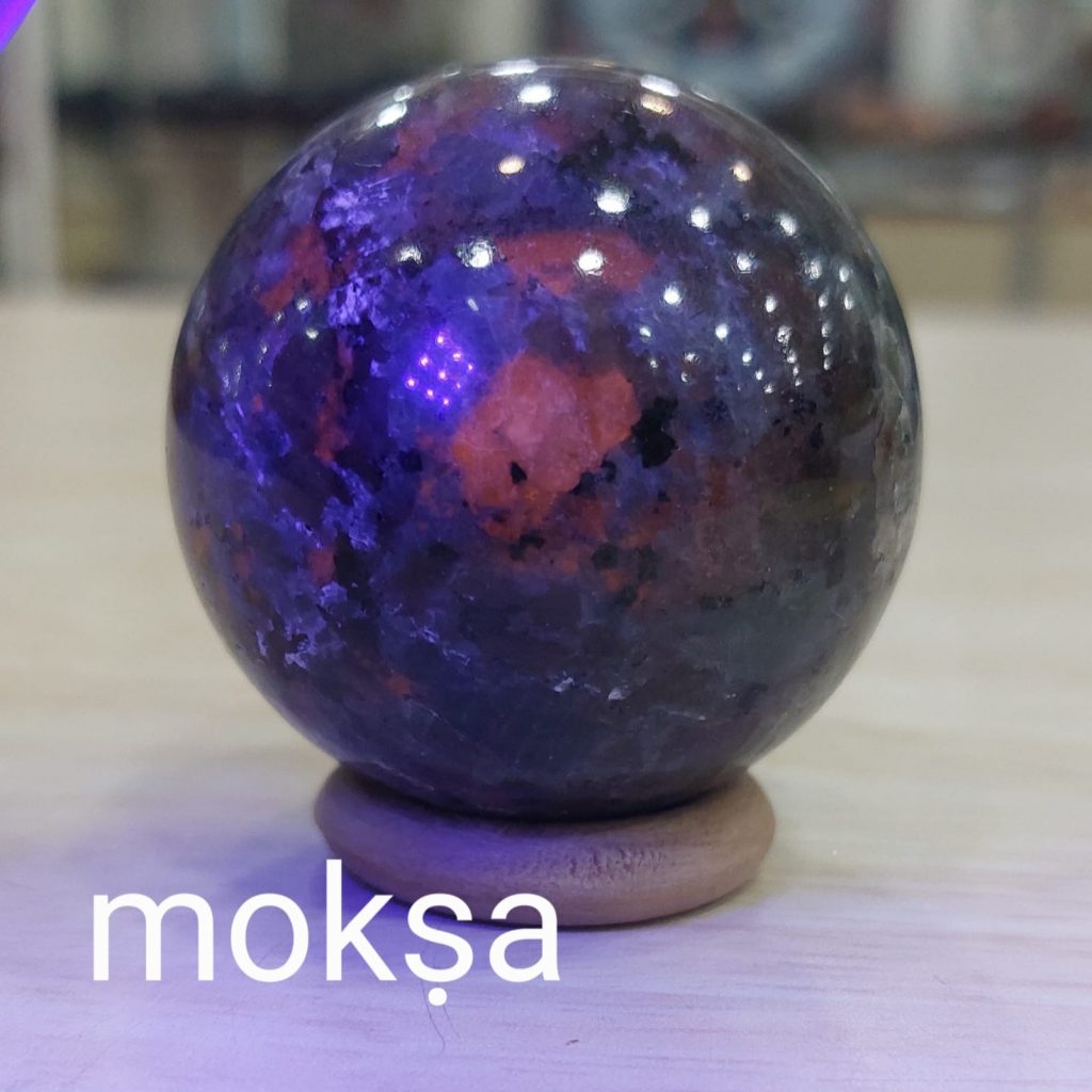 Yooperlite sphere - Moksa